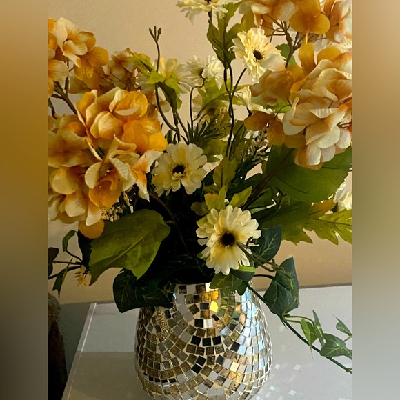 Holiday | Sparkly Urn Mixed With Artificial Floral Arrangement For Your ...